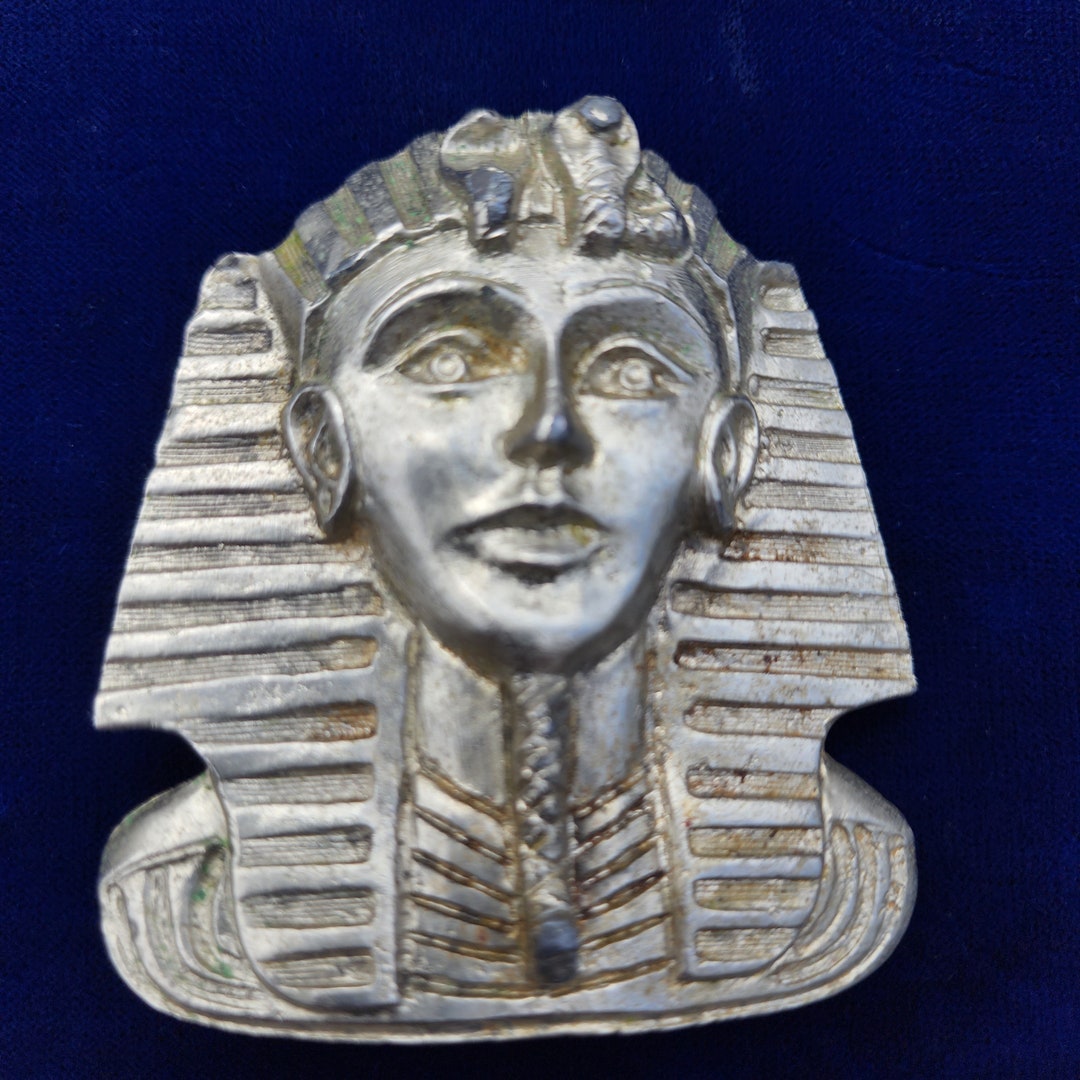 Vintage Egyptian Pharaoh King Tut Raised Silver Tone Dimensional Belt ...