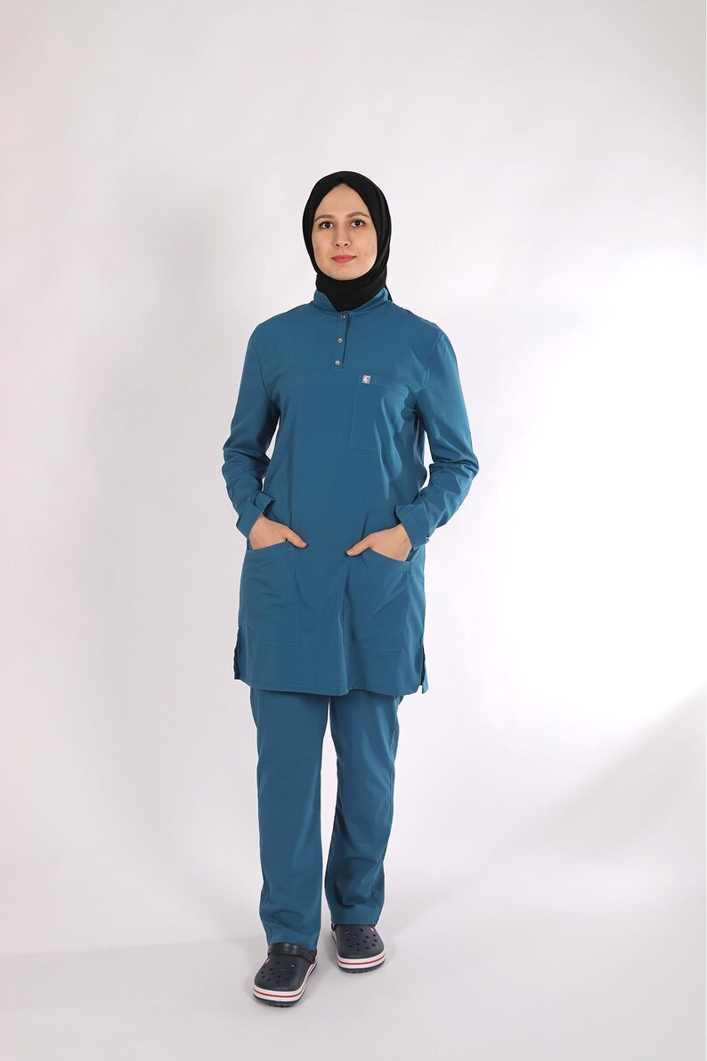 Turquoise Muslim Scrubs Set – 4 Way Stretch Hijab Nurse, Dentist ...