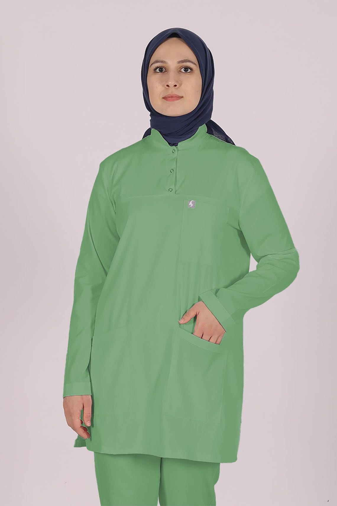 Sage Green Muslim Scrubs Set – 4 Way Stretch Hijab Nurse, Dentist ...