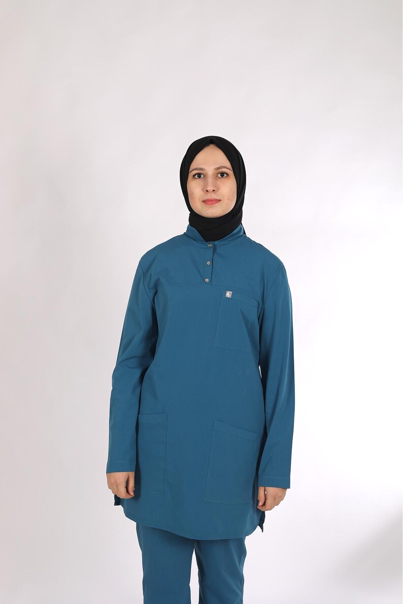 Turquoise Muslim Scrubs Set – 4 Way Stretch Hijab Nurse, Dentist ...