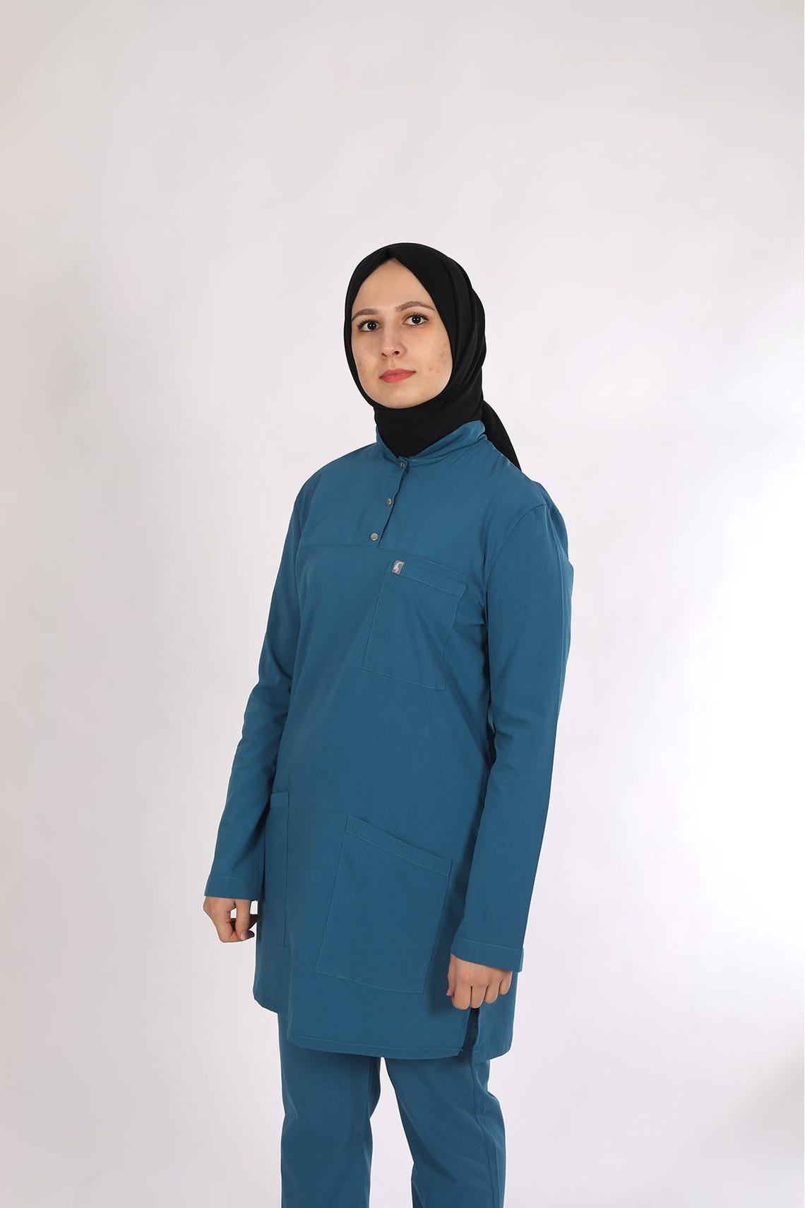 Turquoise Muslim Scrubs Set – 4 Way Stretch Hijab Nurse, Dentist ...