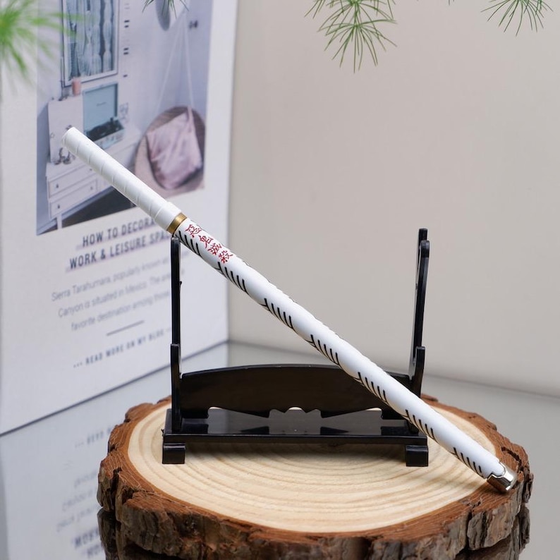 Demon Slayer Neutral Pen, Demon Slayer Swords, Anime Kamado Tanjirou ...