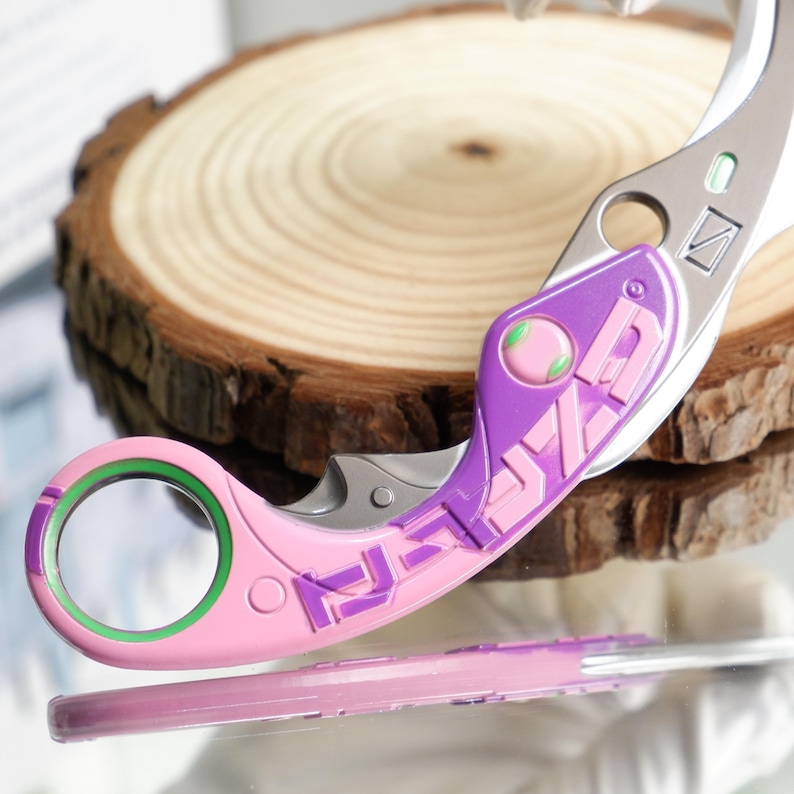 Valorant Velocity Karambit Knife Replica - Metal Desk Ornament Game ...