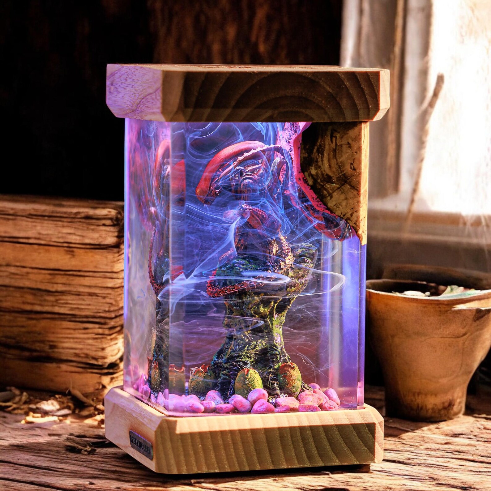 Alien Resin Lamp, Alien LED Night Light, Sci-fi Horror Desk Decor ...