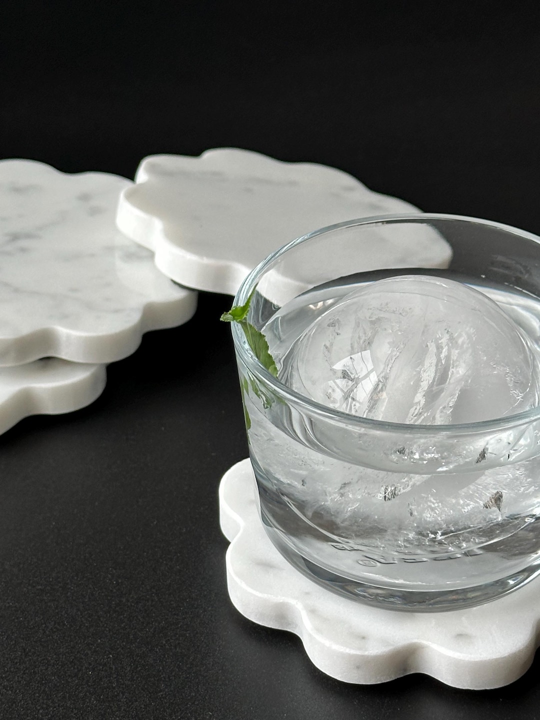 Natural White Marble Coaster, Round Scalloped Coasters Set for Wine ...