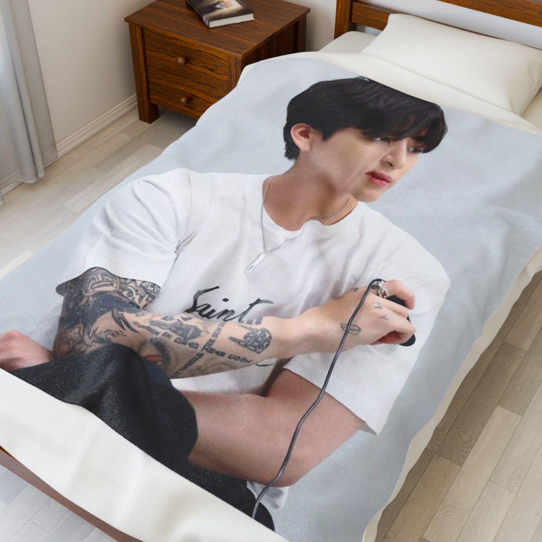 Kpop Idol Plush Blanket | Soft Velveteen Throw for Fans & Teens | Cozy ...