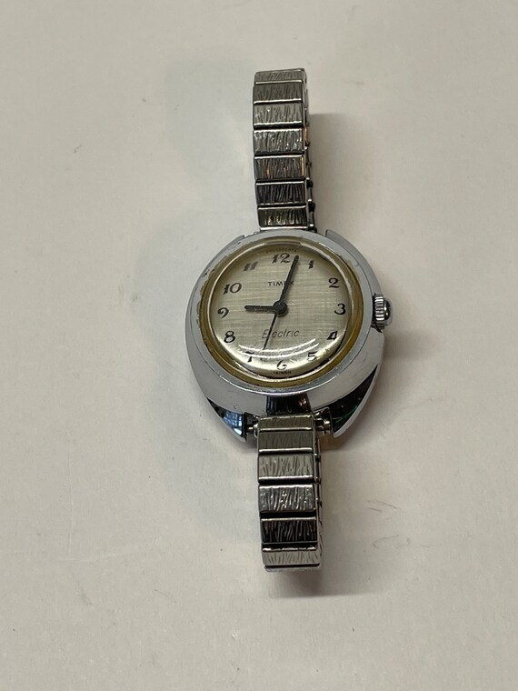 Timex Stainless Steel Analog Electric Wrist Watch. Se… - Gem