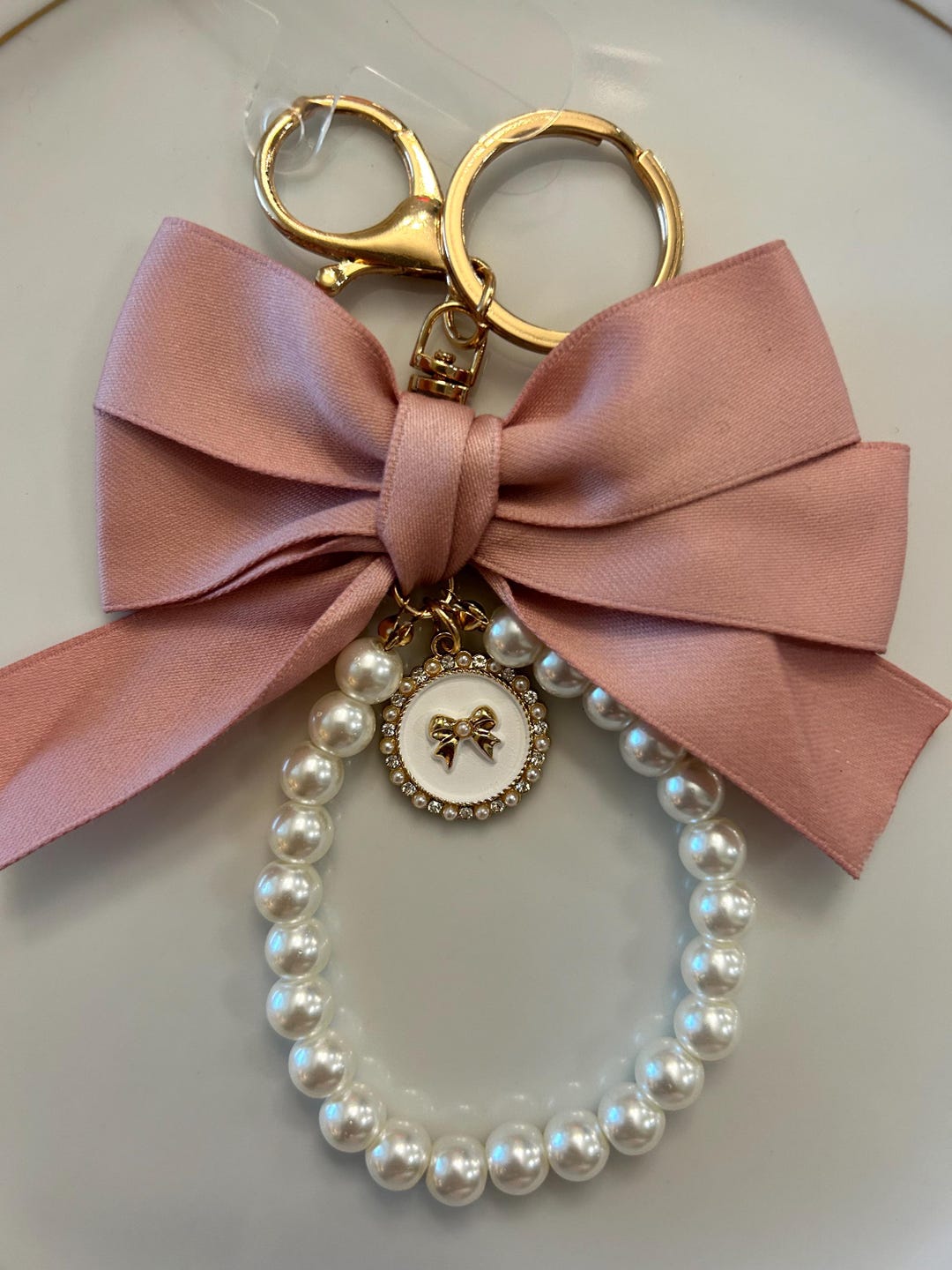 Aesthetic Pearl and Pink Bow Cell Phone Wristlet, Pink Fabric Bow, Gold ...