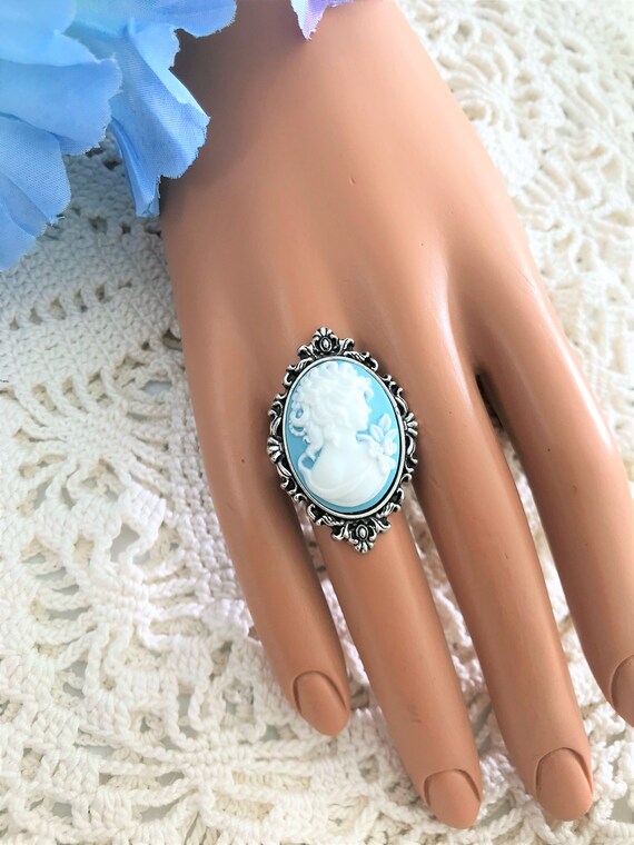 Lady Cameo Rings With Victorian Lady Cameos in Antique Silver - Etsy