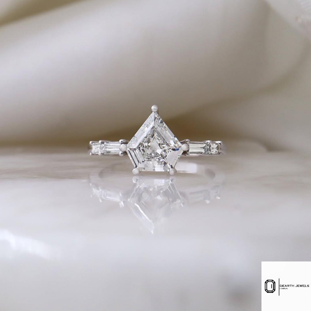 Lozenge Cut Diamond Engagement Ring Claw Prong Setting Antique Diamond ...