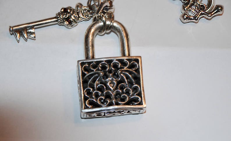 Bat Lock Pendant With Coffin Chain and Skeleton Key With Ruby Eyes - Etsy