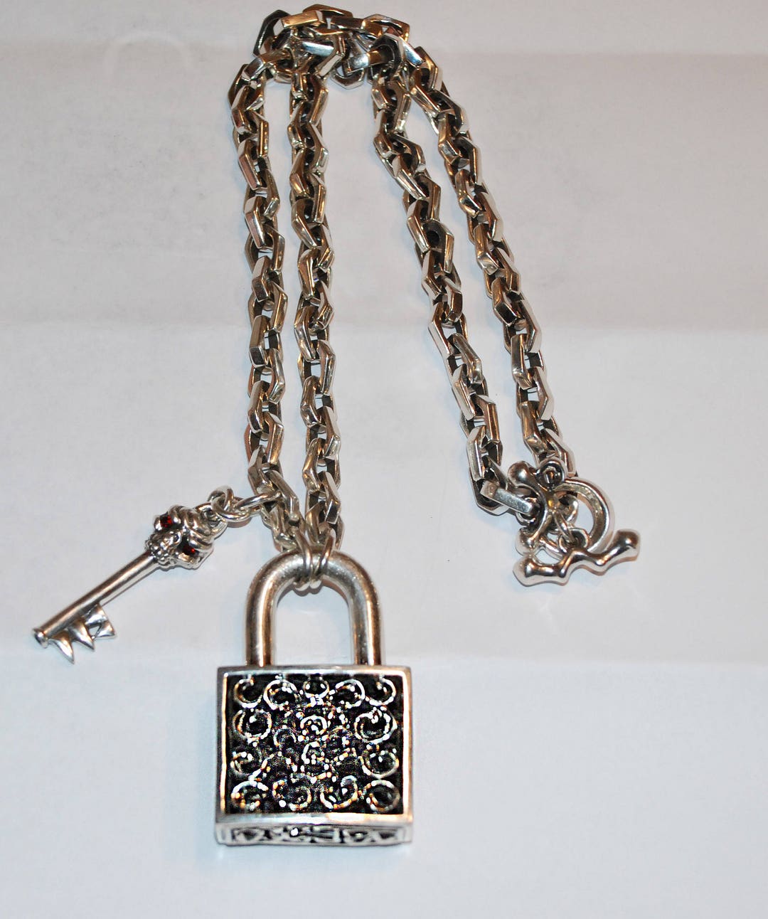 Bat Lock Pendant With Coffin Chain and Skeleton Key With Ruby Eyes - Etsy