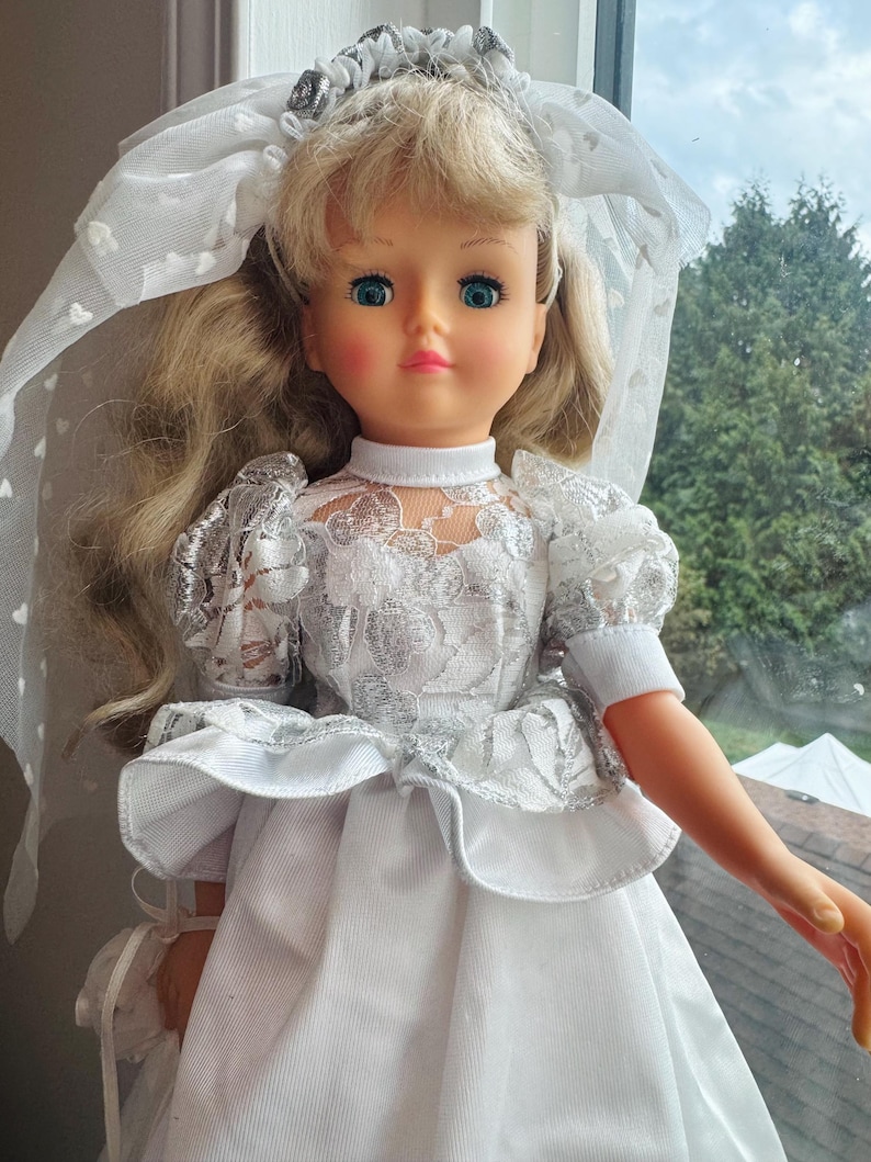 Vintage Bride Doll - 1990s - 18” - All White Attire W/ a Heart Print ...