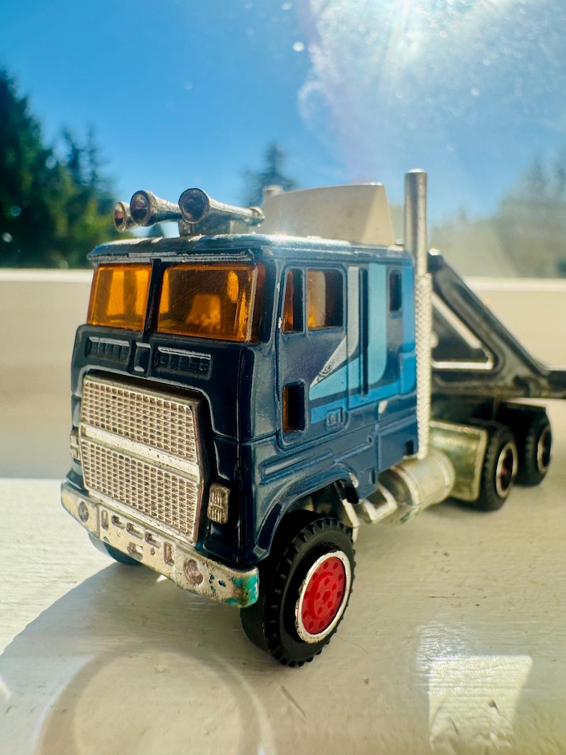 Mojorette - Cabover “super Movers” Semi Truck Tractor Trailer Low Boy ...