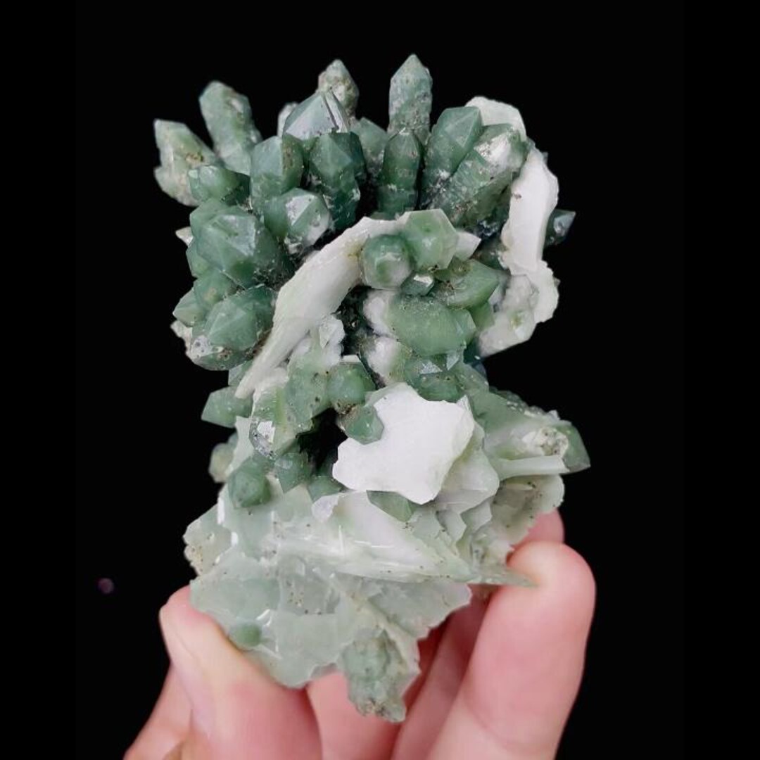 Natural Green Quartz Cluster, Mineral Specimen: Inner Mongolia,china - Etsy