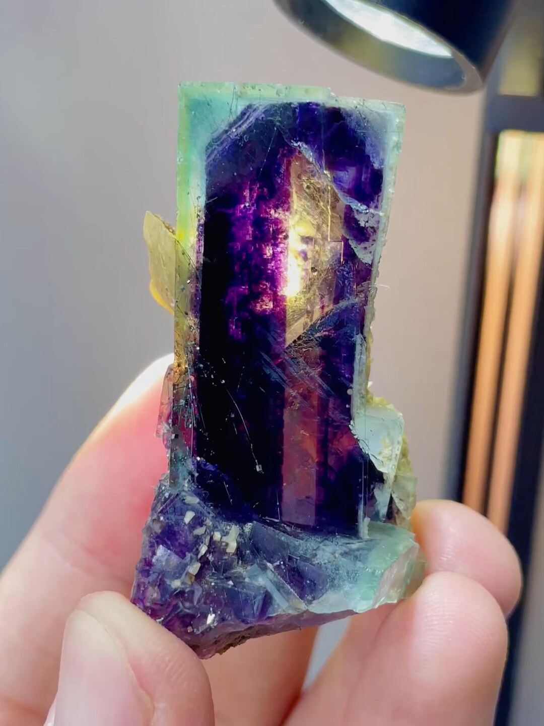 Natural Strip-shaped Blue Purple Phantom Fluorite Comes From Yindu ...