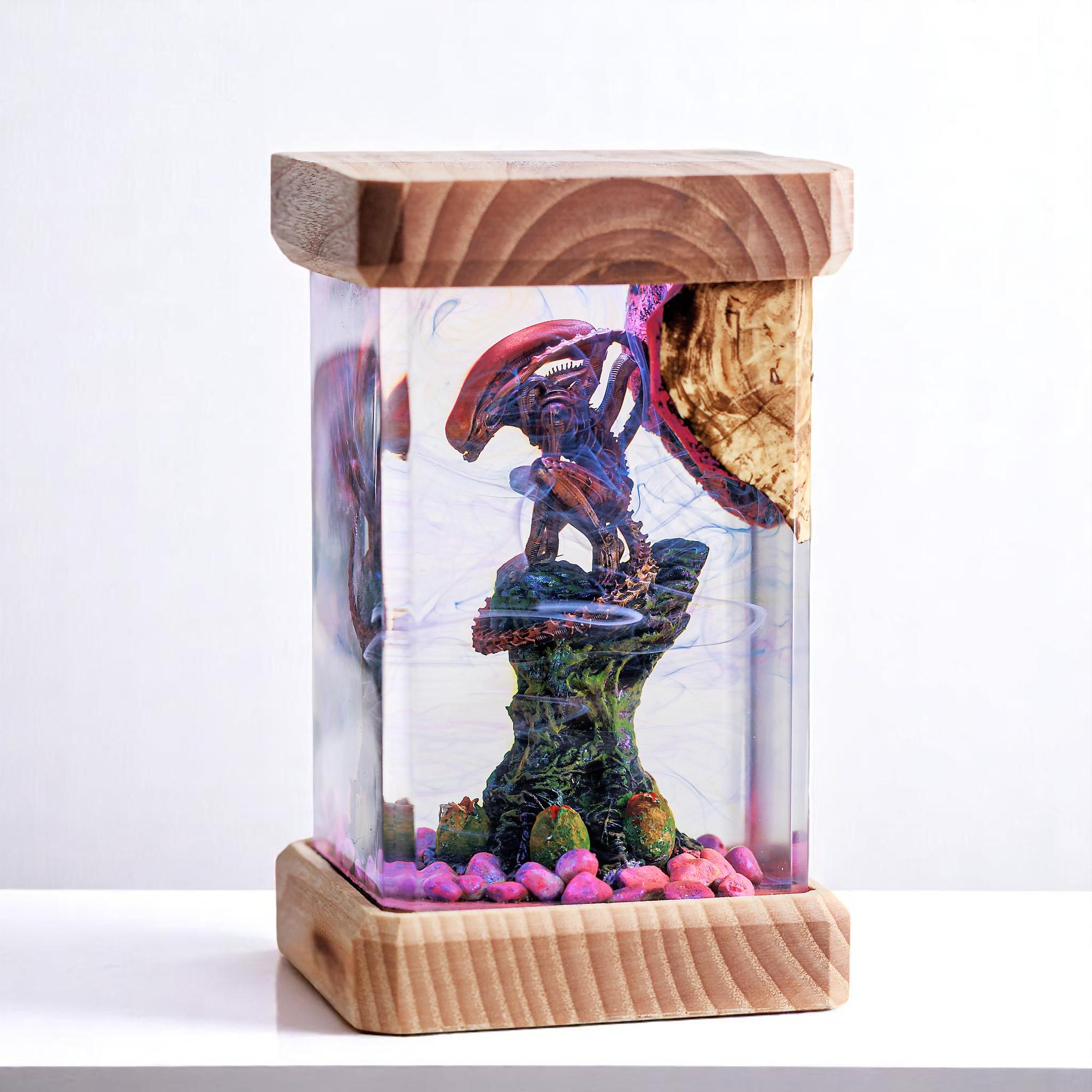 Xenomorph Diorama Lamp, Sci-fi Alien Resin Night Light - Etsy
