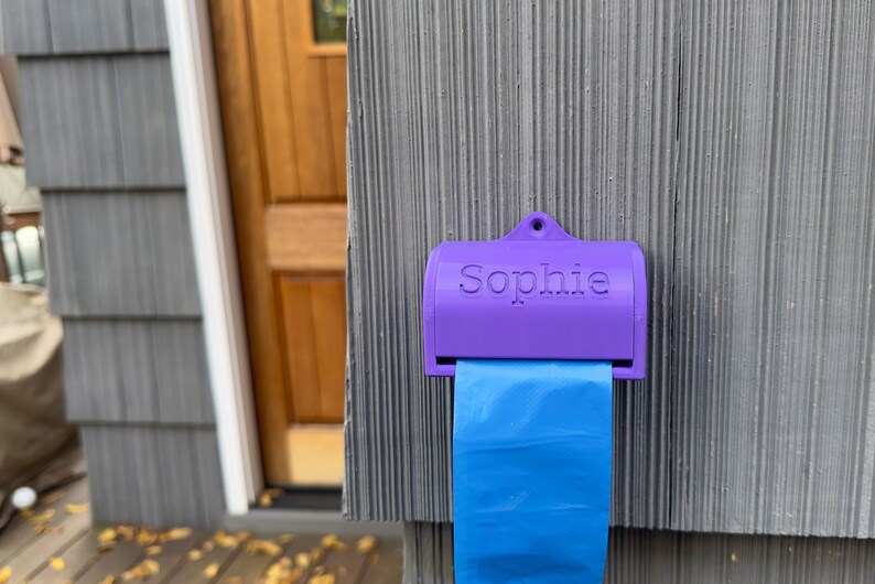 Dispensador de bolsas de caca con nombre de perro personalizado montado ...