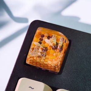 Honeycomb Keycap, Keycaps Bee Artisan, Custom Artisan Keycaps, Keycaps ...