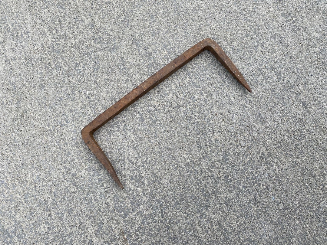 Early 17th - 18th Century Hand Forged Iron Clamp Staple - 9 1/2" Wide ...