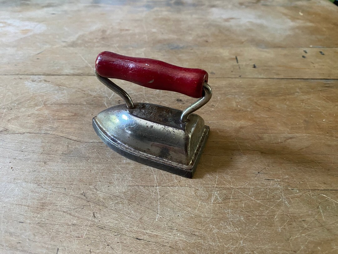 Small Vintage Lady Dover Iron Pretend Play Toy Iron - Etsy