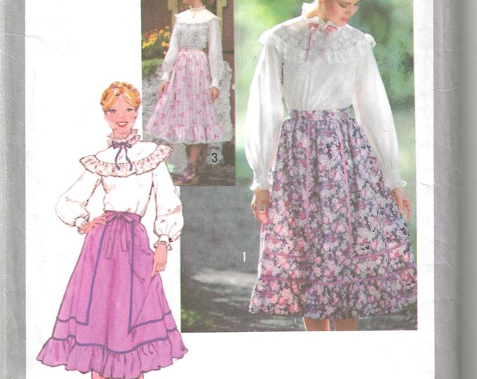1970's Simplicity Sewing Pattern No. 8442 Yoked Blouse With Ruffle and ...