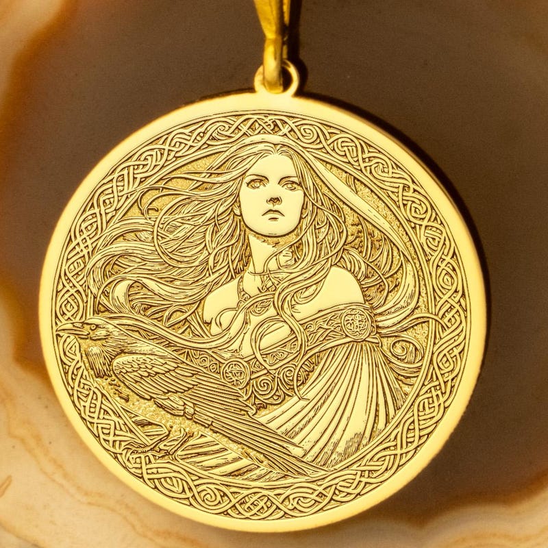 Morrigan symbol - Etsy France