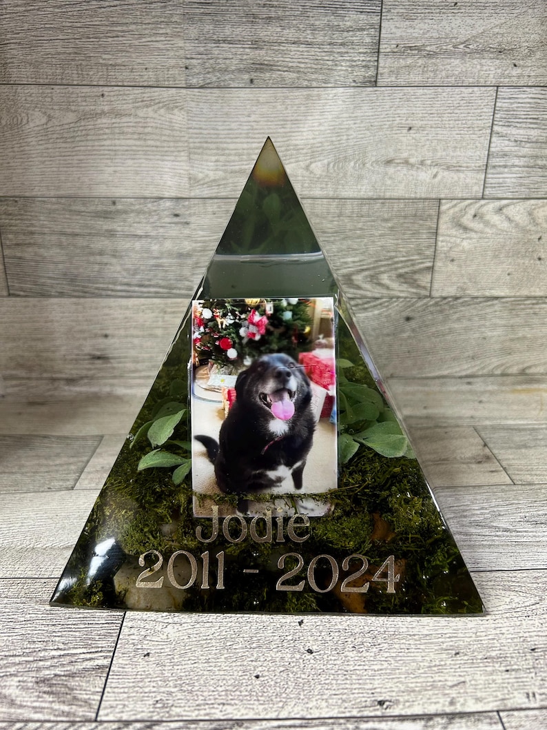 Custom Pet Memorial Resin Pyramid: Personalized Photo Keepsake - Etsy