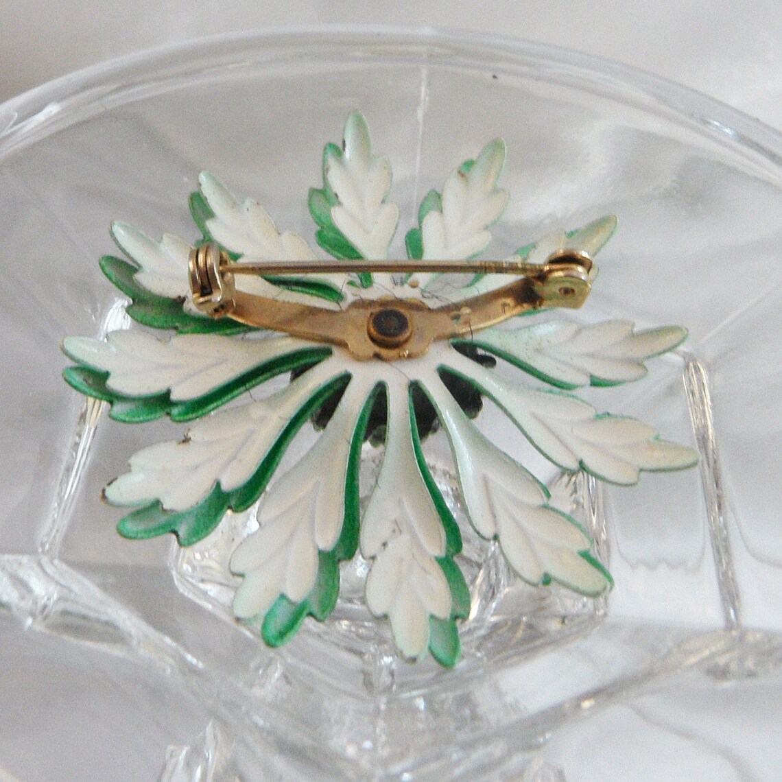 Flower Brooch. Bright Green Flower Brooch. 70s Flower Power Enamel ...