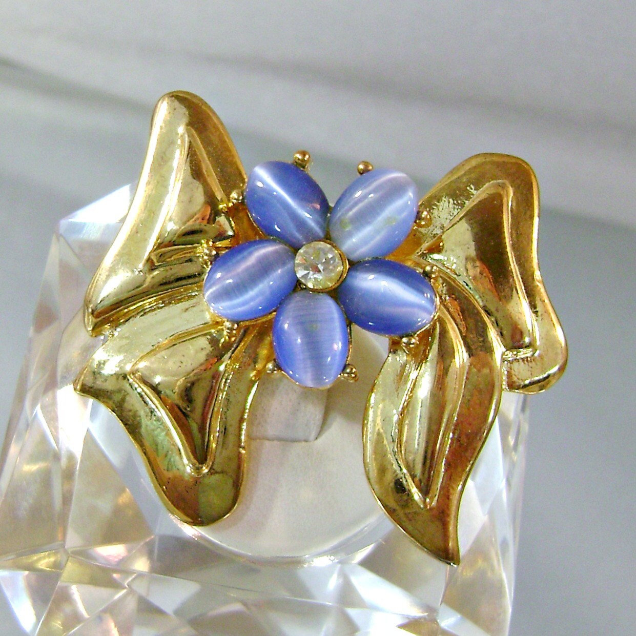 Bow Brooch. Blue Cat's Eye. Rhinestone. Gold Bow. Jewelry | Etsy
