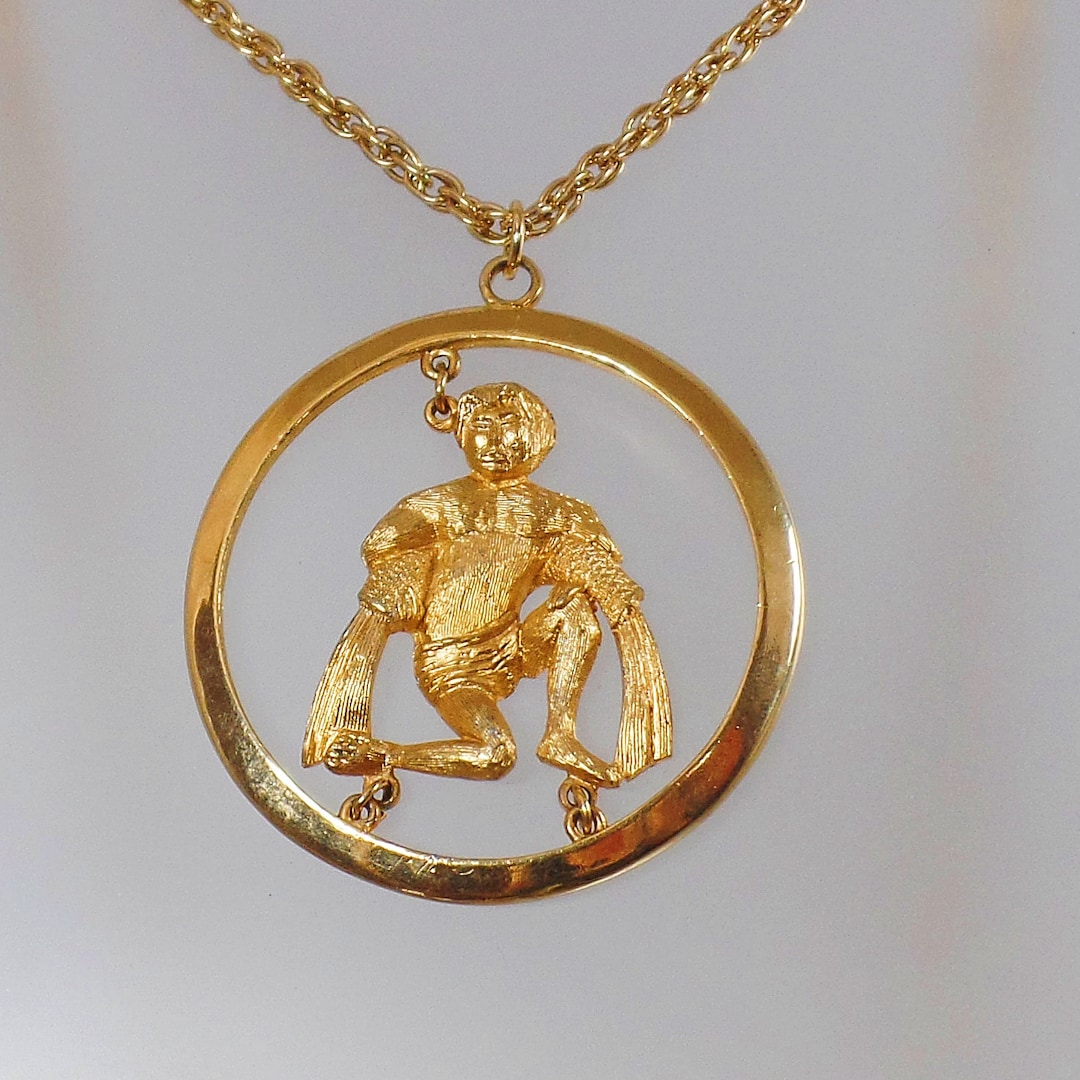 Aquarius Zodiac Necklace. Gold Water Bearer Zodiac Sign Medallion ...