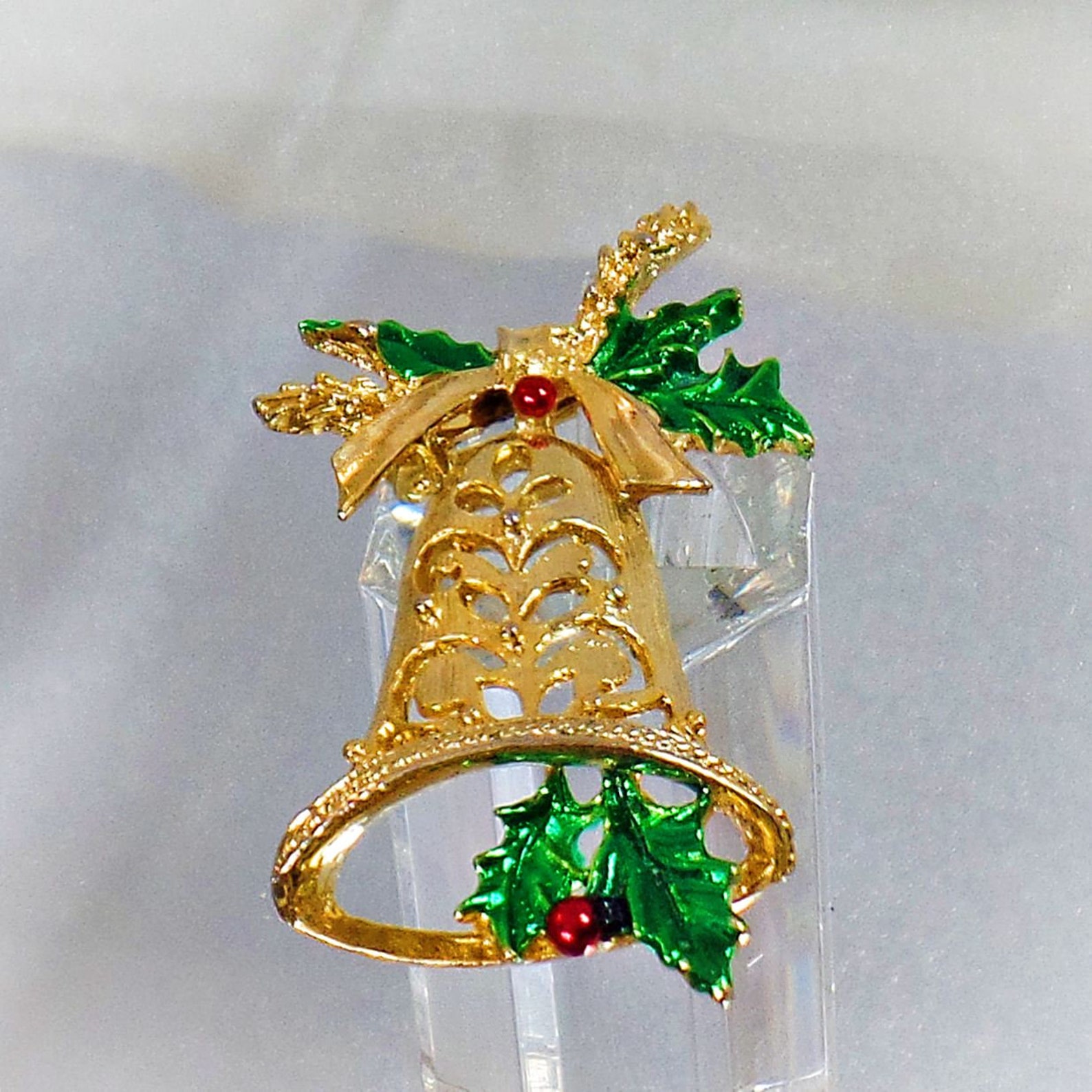 Christmas Brooch. Christmas Pin. Christmas Bell Brooch. Gerrys - Etsy
