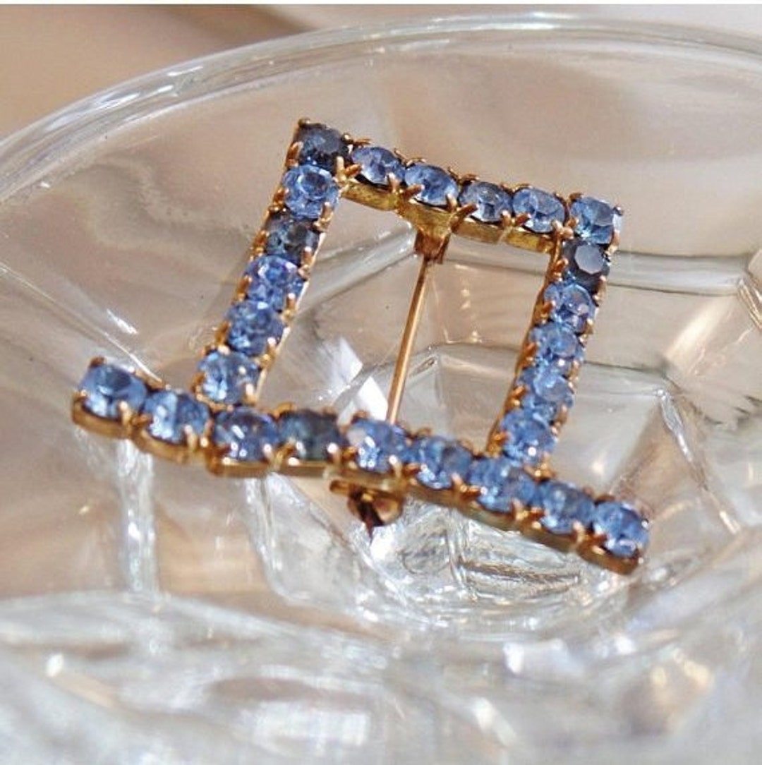 Baby Blue Rhinestone Top Hat Brooch. Blue Rhinestone Hat Pin. Waalaa ...