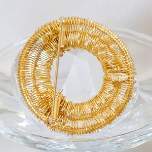 Weiss Brooch. Wire Brooch. Wreath Brooch. Vintage Brooch. Gold Wire Pin ...