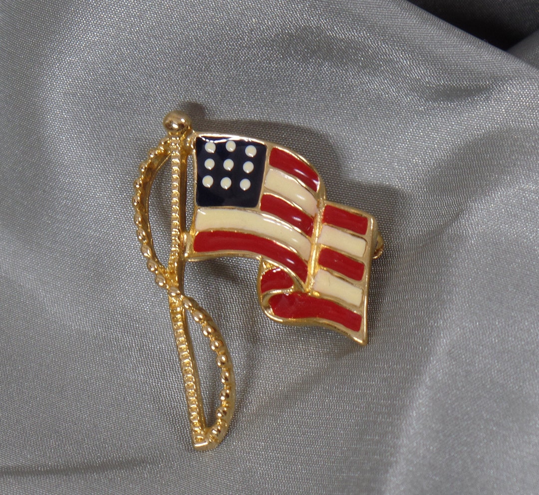 Flag Brooch. USA Flag Brooch. Vintage Brooch. Red White Blue Flag Pin ...