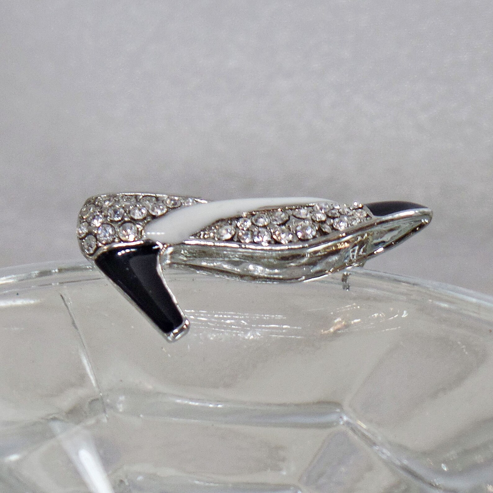 Shoe Brooch. Rhinestone Brooch. Vintage Brooch. Black White - Etsy