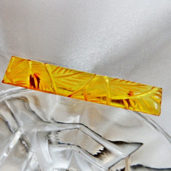 Bakelite Brooch. Bakelite Bar Pin. Carved Bakelite B… - Gem