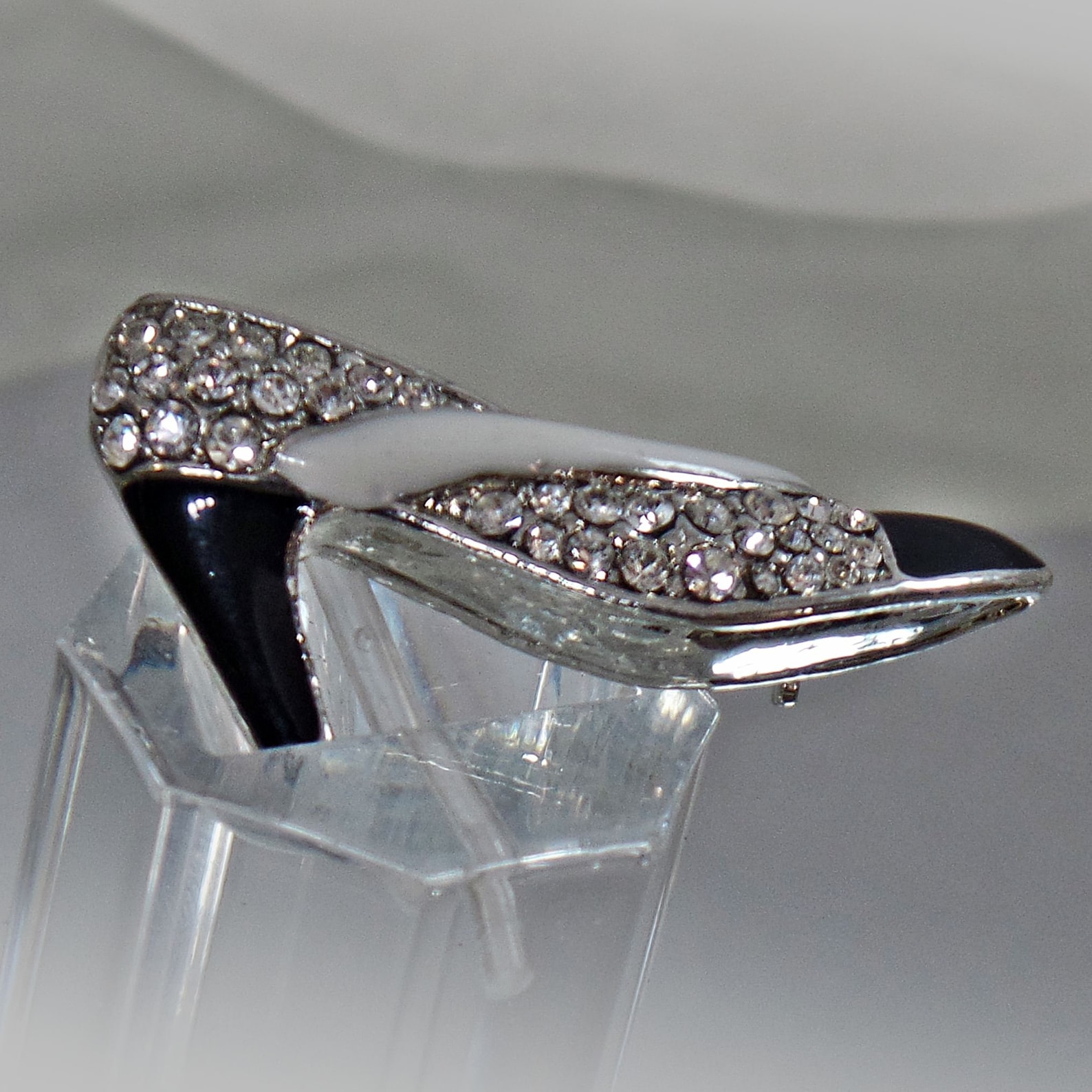 Shoe Brooch. Rhinestone Brooch. Vintage Brooch. Black White - Etsy