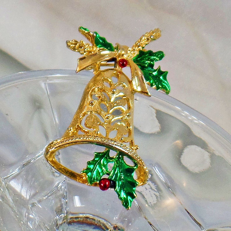 Christmas Brooch. Christmas Pin. Christmas Bell Brooch. Gerrys - Etsy