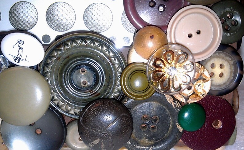 RESERVED CUSTOM ONLY Golf Button Frame Gift for Golfer - Etsy