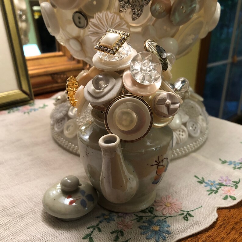 Button Flowers and Mini-Teapot Lustreware Button Art | Etsy