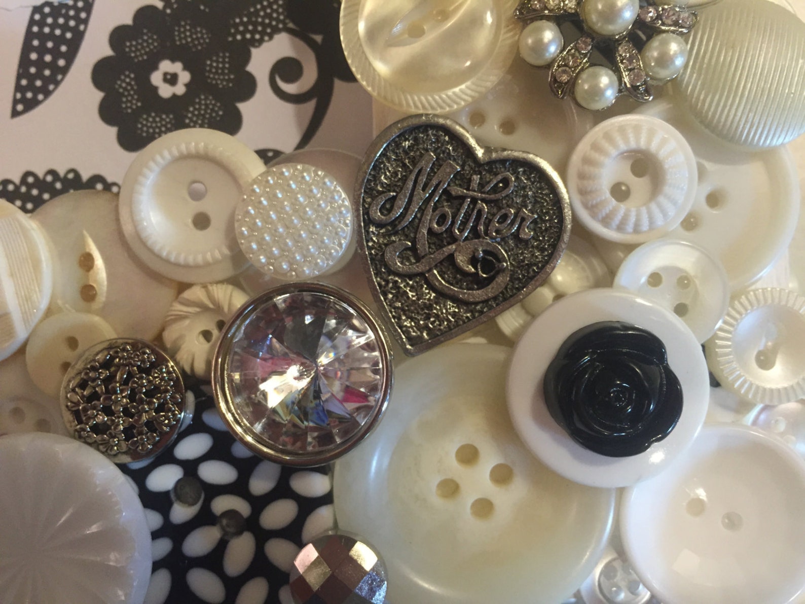 MOTHER Button Frame ~ Gift for Mom ~ Gift for Sister ~ Mothers Day ...