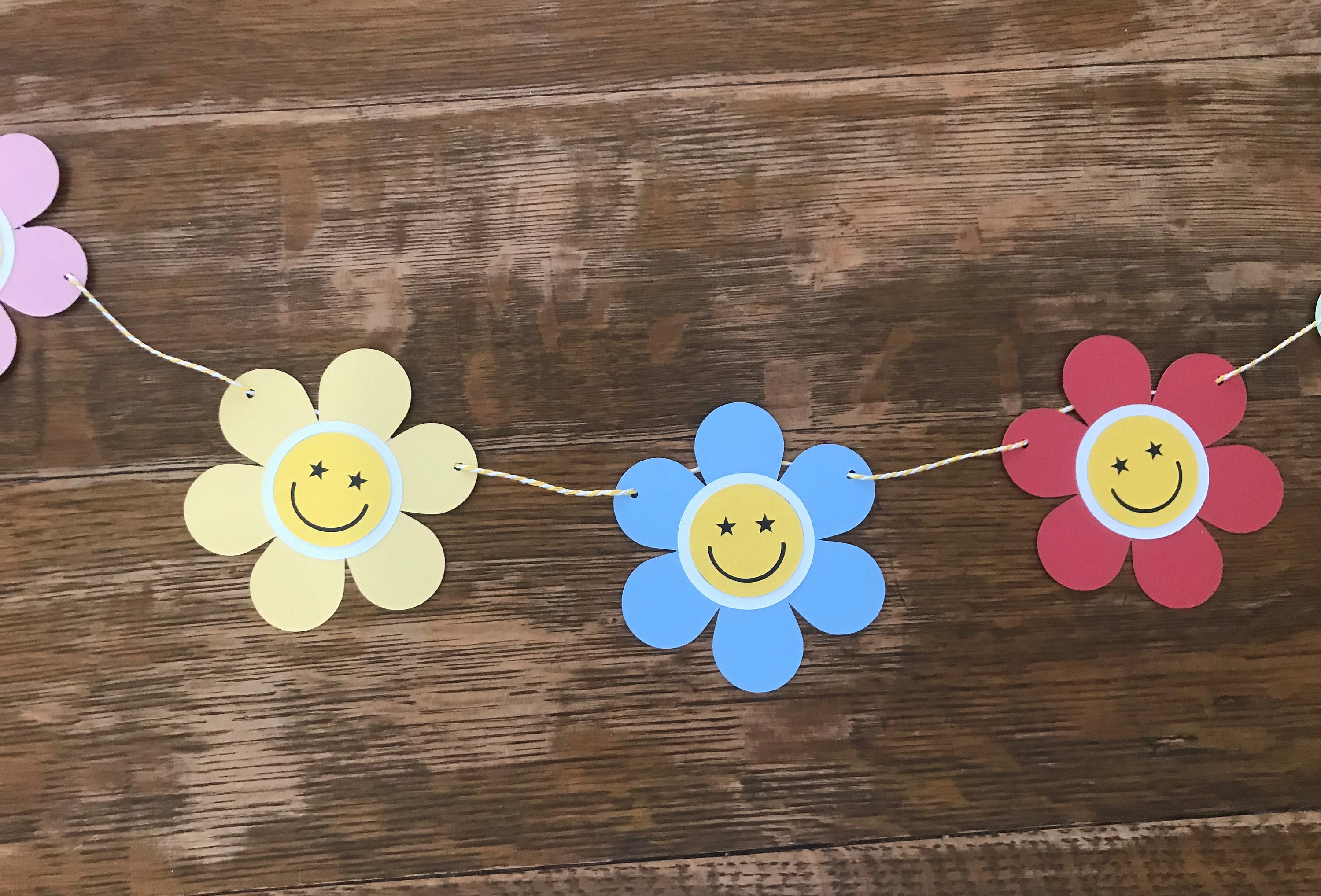 Smiley Face Happy Face Smiles Daisy Flower Spring Flower | Etsy