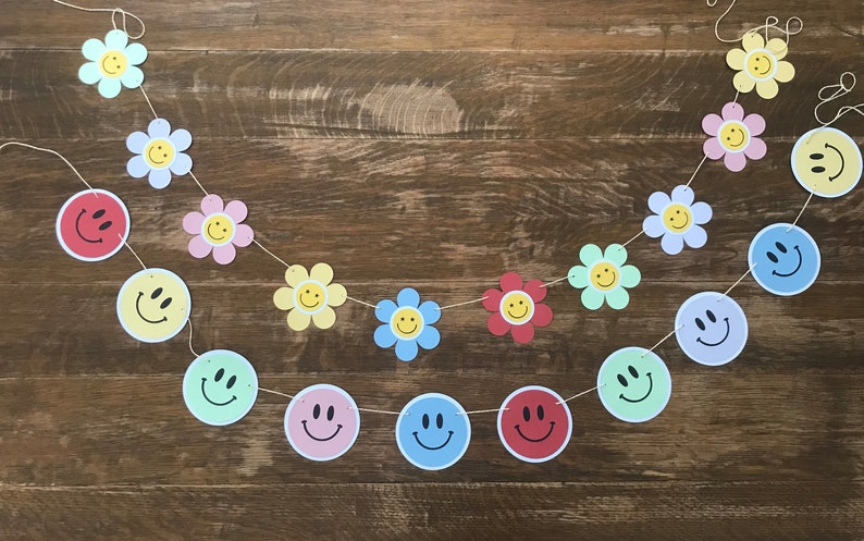 Smiley Face Happy Face Smiles Daisy Flower Spring Flower | Etsy