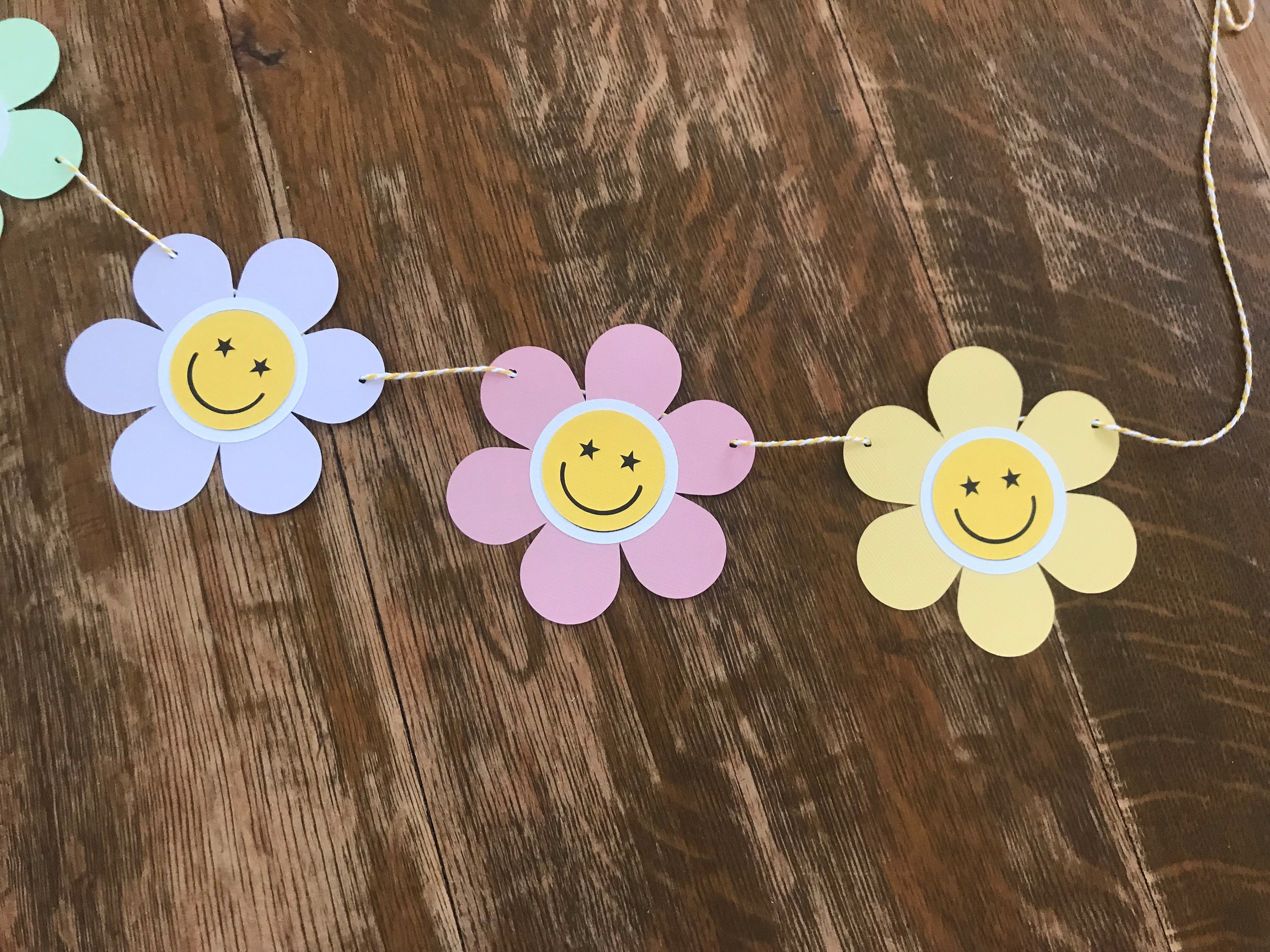 Smiley Face Happy Face Smiles Daisy Flower Spring Flower | Etsy