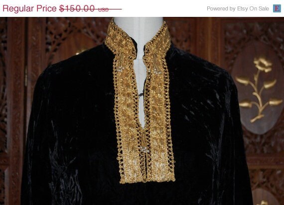ON SALE Vintage 1960s Original Black Velvet Nehru Dre… - Gem