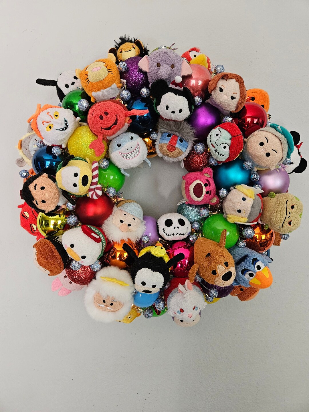 Disney Wreath, Disney Decor, Tsum Tsum,wreaths for Front Door, Party ...