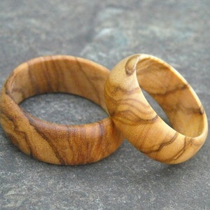 2 Wedding Rings Olive Wood Wooden Couple Bands Rings Engagement Wooden ...
