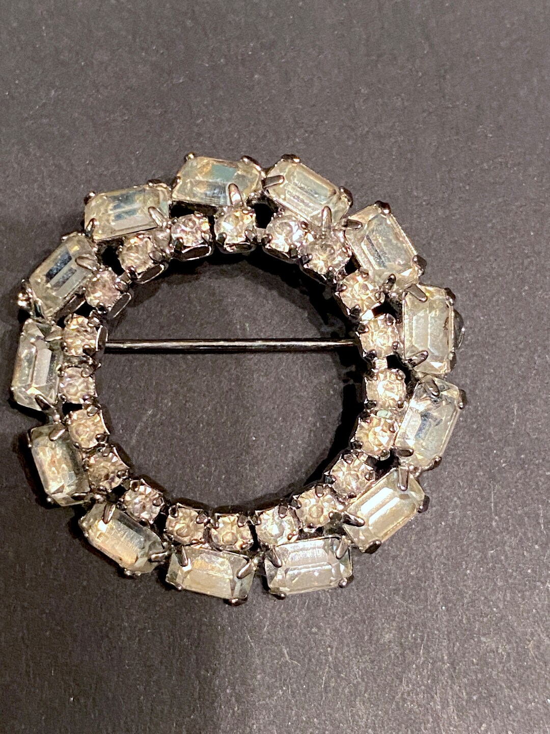 Vintage Weiss Clear Rhinestone Circle Brooch, Wreath Brooch - Etsy