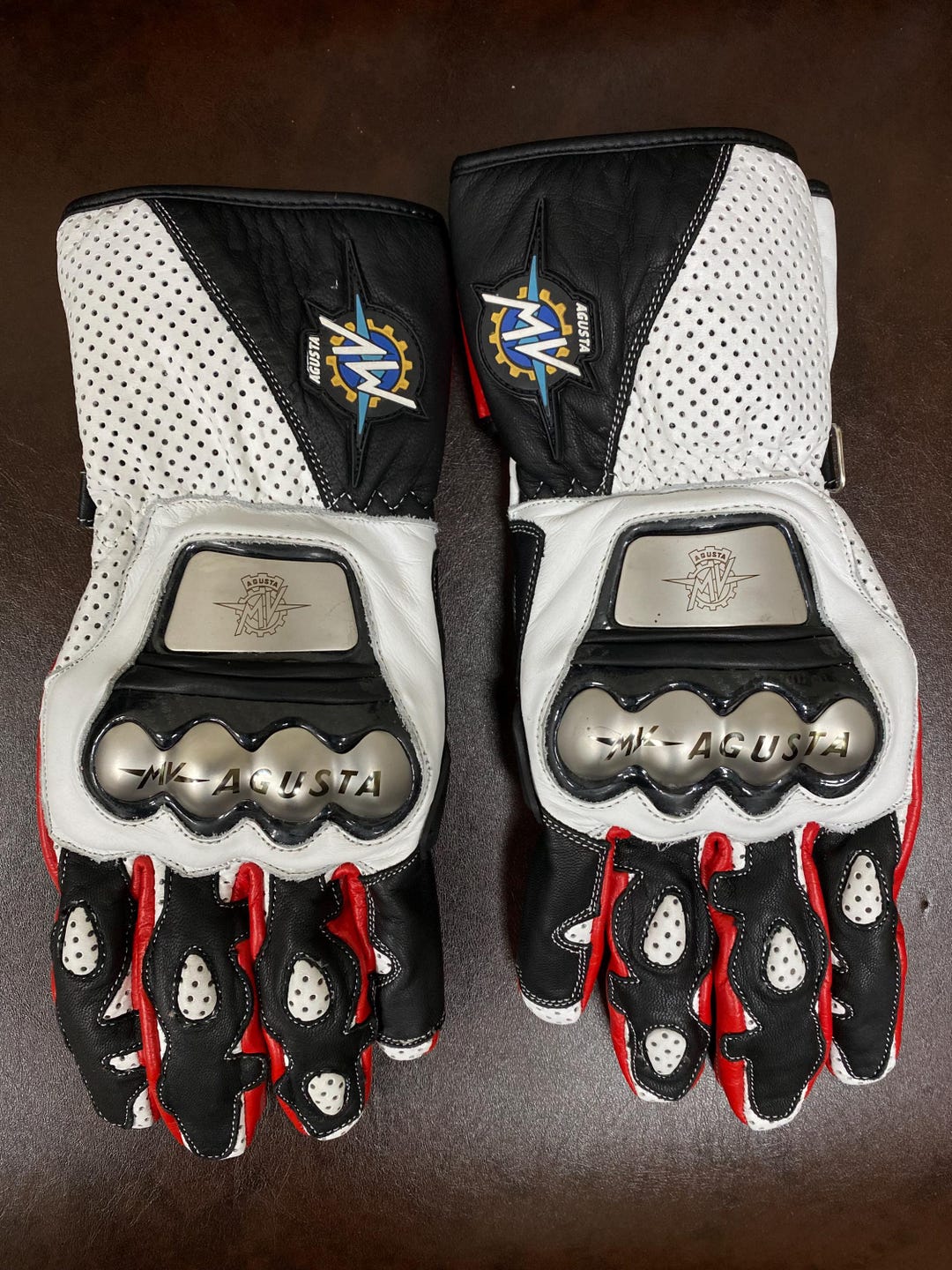 Suzuki GSXR Motorbike Racing Leather Gloves - Etsy